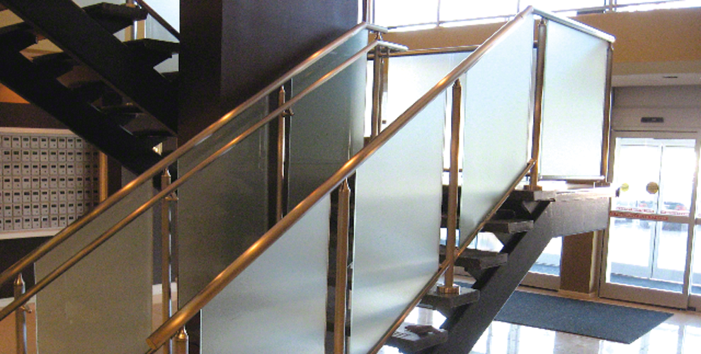 CRS Railing Systems Installation Image Gallery of C.R. Laurence TAPER ...